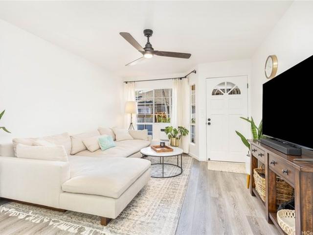 468 Mananai Pl Unit 11G, Honolulu, HI 96818