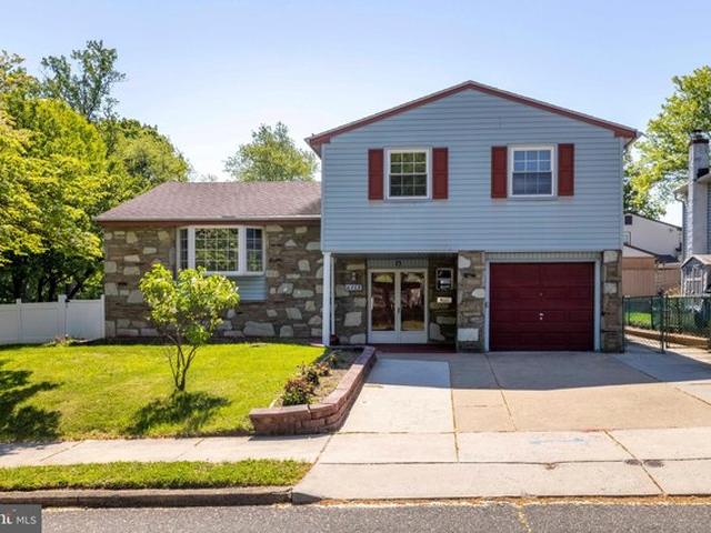468 Woodhaven Plz, Philadelphia, PA 19116