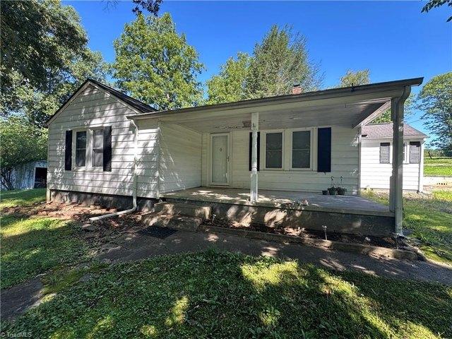 4694 S NC Highway 18, Boomer, NC 28606