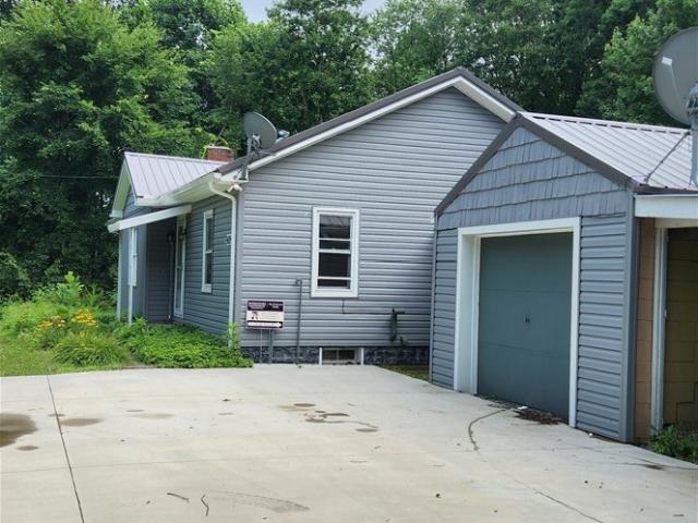 4694 Sandy Lake Greenville Rd
