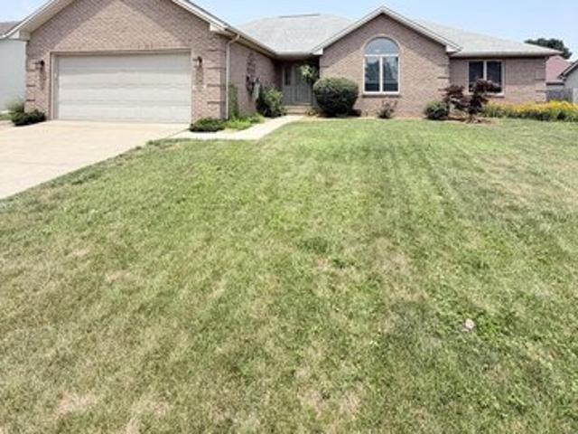 4694 29th St, Columbus, IN 47203