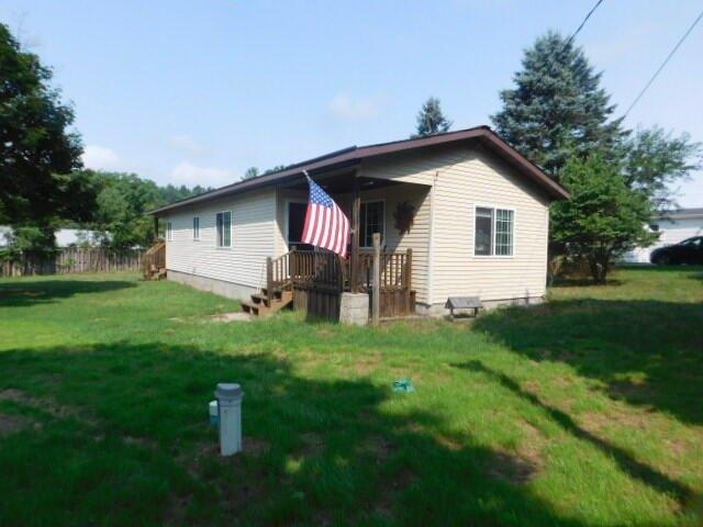 4695 Miramar Ave, Newaygo, MI 49337