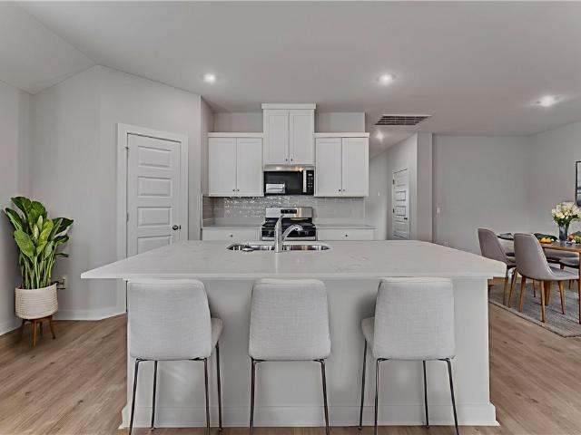 4695 W Aurora Street
