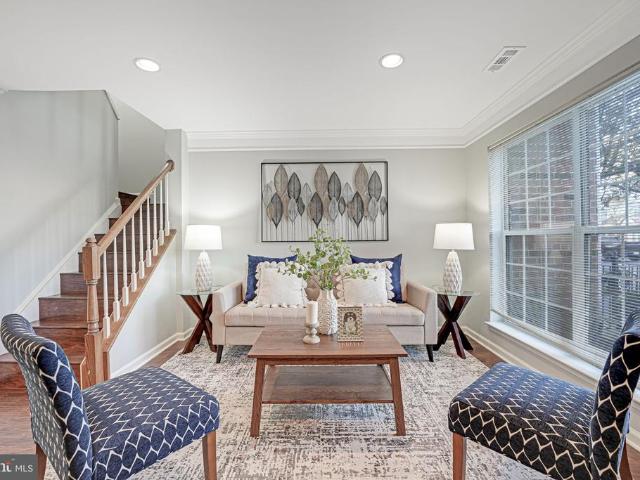 46964 Courtyard Square