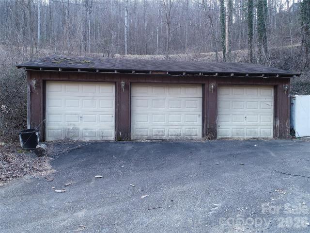 4696 NC Hwy 226A Highway