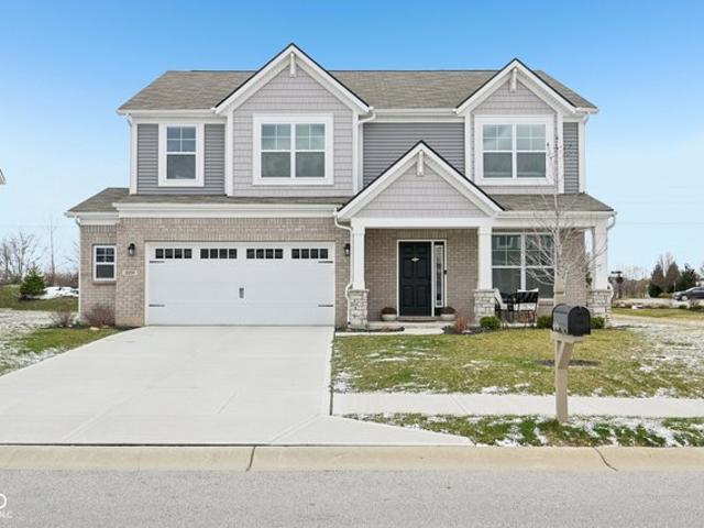 4696 Homestead Dr, Whitestown, IN 46075