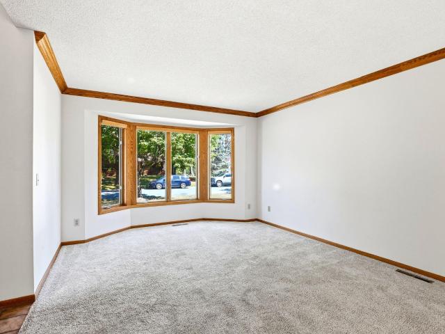 4690 Parkridge Drive