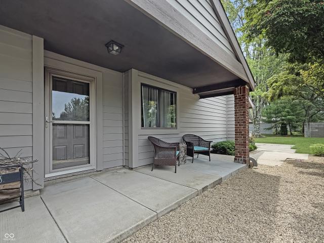 4692 Carya Square