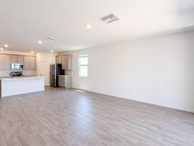 46930 W Reseda Lane