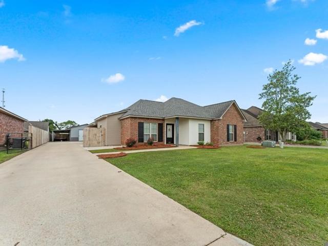 4693 Avery Grace Blvd, Addis, LA 70710