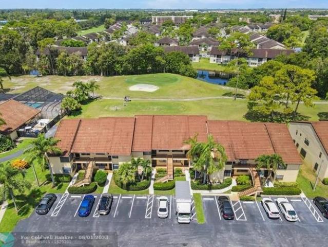 4693 E Lucerne Lakes Blvd E Unit #204, Lake Worth, FL 33467