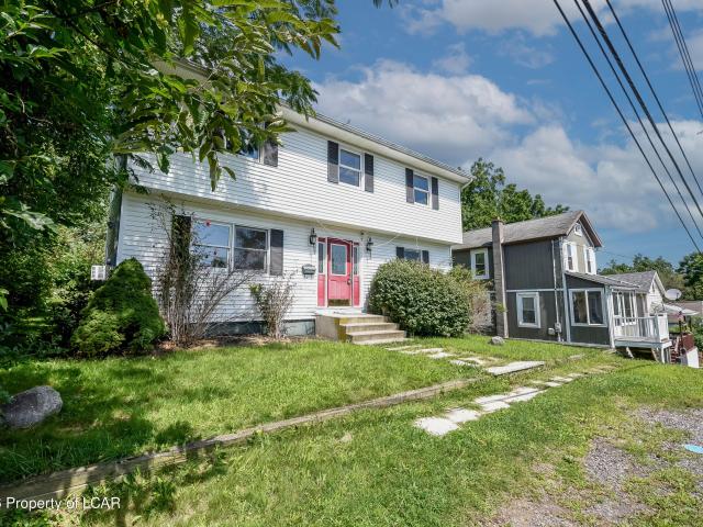 469 3rd Street