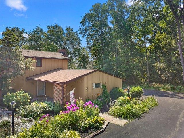 469 Country Club Dr Apt 8, Lake Geneva, WI 53147