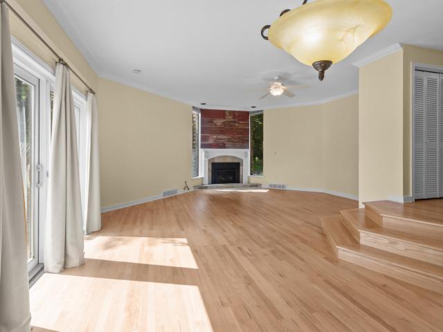 469 Country Club Dr, Unit #8
