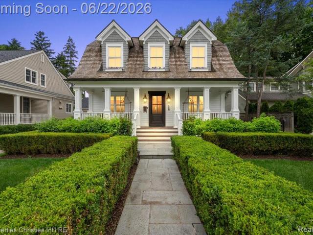 469 Bonnie Brier Street