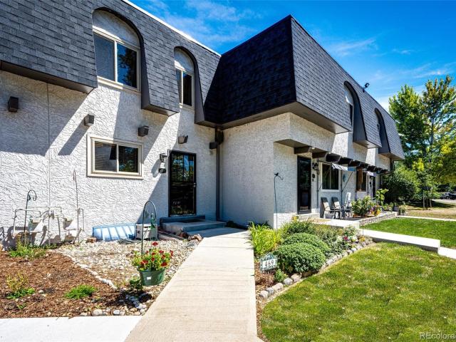 469 E Highline Circle