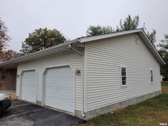 469 E MAIN Street