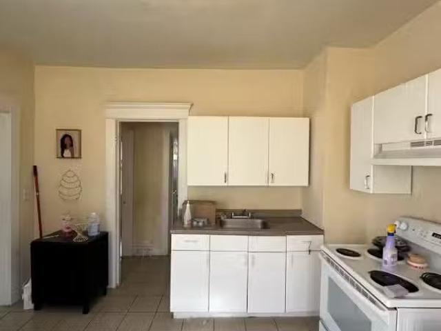 469 Huntington St #2, New Haven, CT 06511