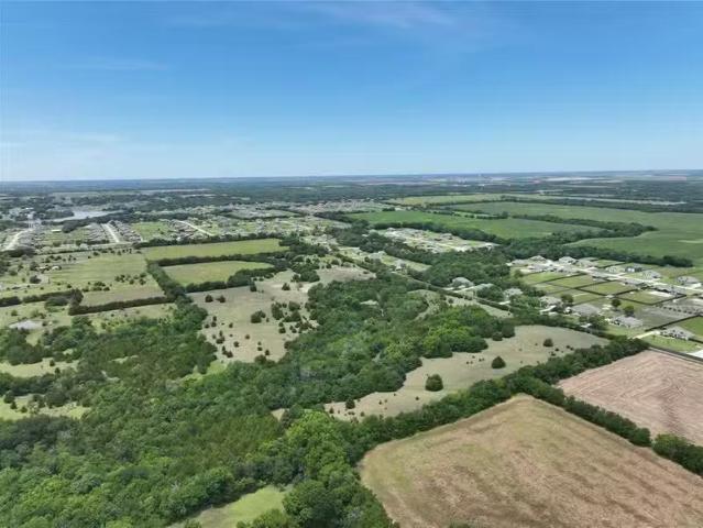 469 NE County Road Rd, Mc Kinney, TX 75071
