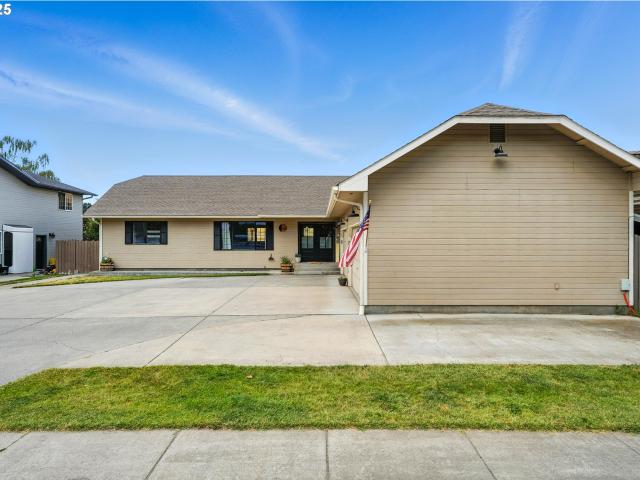 469 NW 22ND ST