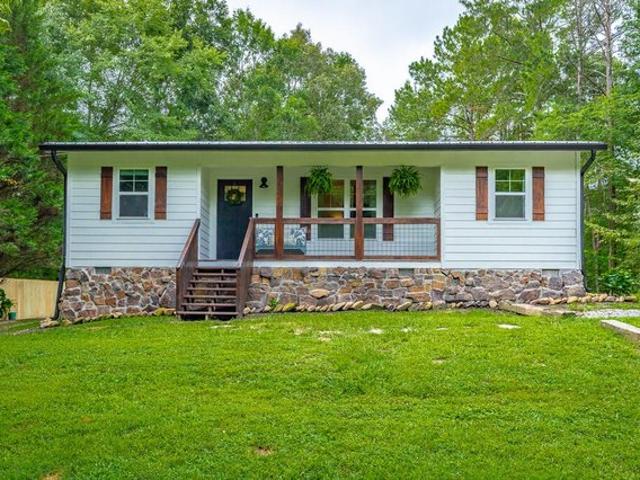 469 Round Pond Rd, LaFayette, GA 30728