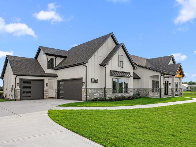 469 Ruby Drive
