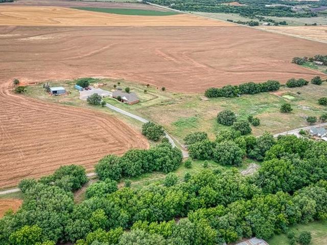 469 Western, Rocky, OK 73661
