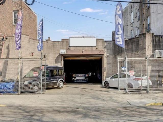 46 48 4th Street