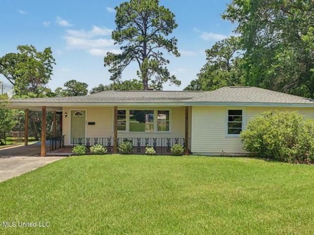 46 36th St, Gulfport, MS 39507