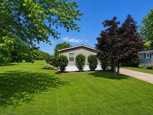 46 Thomas Blvd NW, Massillon, OH 44647