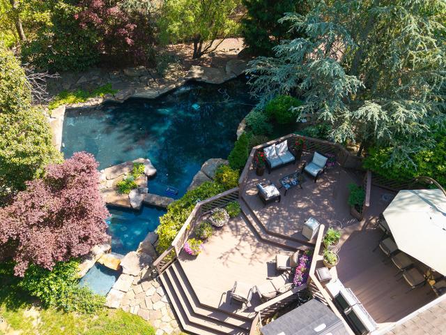 46 Thomas Drive
