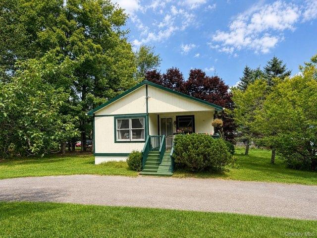 46 Timber Hill Ln, South Fallsburg, NY 12779