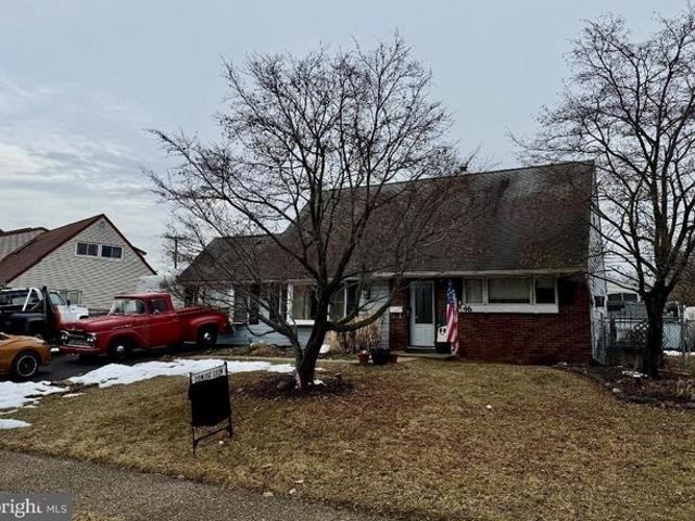 46 Trail Rd, Levittown, PA 19056