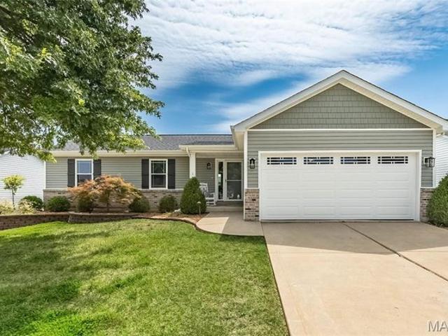 46 Tulip Bend Dr, Wentzville, MO 63385