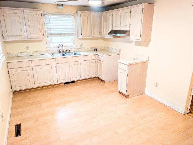 46 W Carpenter Street