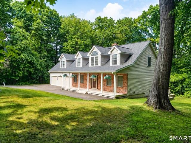 46 Washington Dr, Middlebury, CT 06762