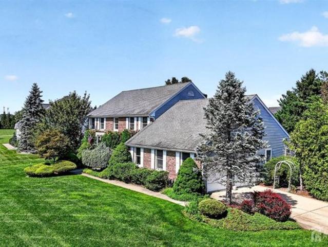46 Waverly Pl, South Brunswick, NJ 08852