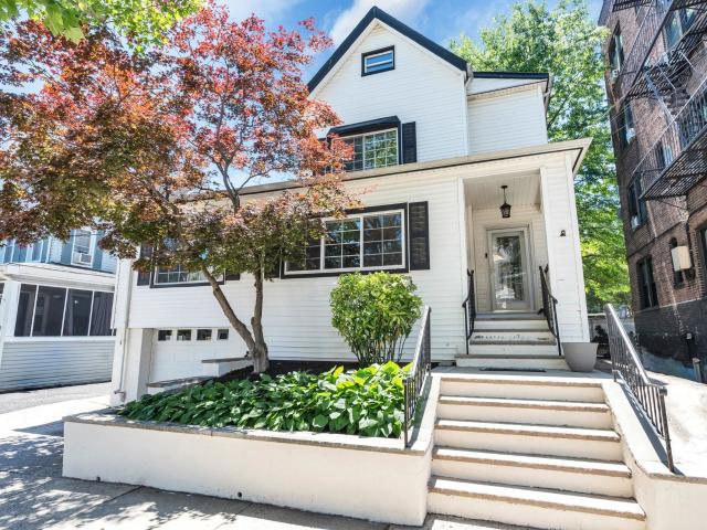 46 West 43Rd St