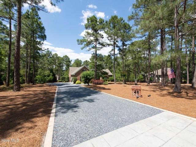 46 Whitehaven Dr, Pinehurst, NC 28374