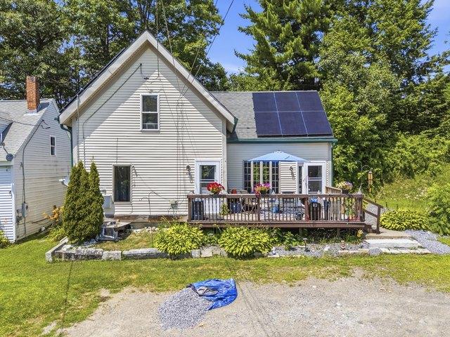 46 Windsor St, Randolph, ME 04346