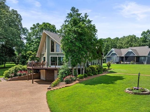 46 Willow Dr, Winchester, TN 37398