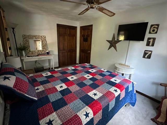 46 yo m first responder looking for roommate