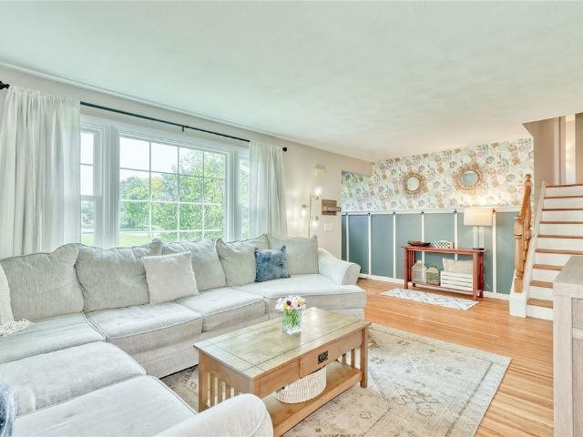 46 Arlington Park