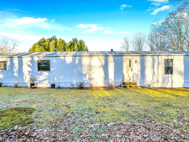 46 Barbara Ave, Prospect, CT 06712 | MLS #24163