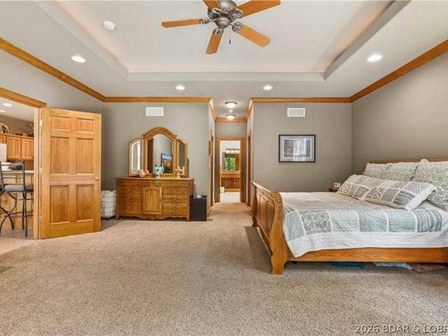 46 Black Rd, Kaiser, MO 65047
