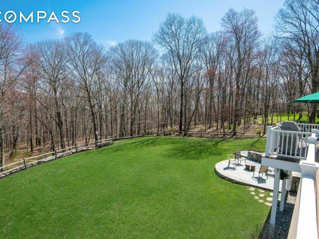 46 Blue Ridge Rd, Ridgefield, CT