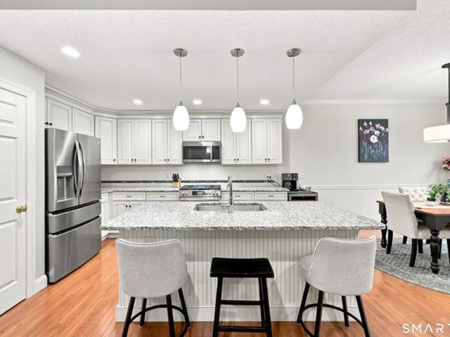 46 Bridlewood Ln Unit 46, Vernon, CT 06066