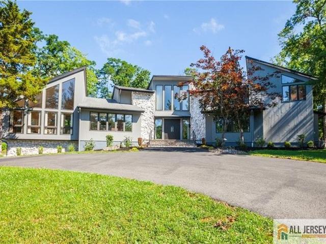 46 Calvert Ave, Edison, NJ 08820