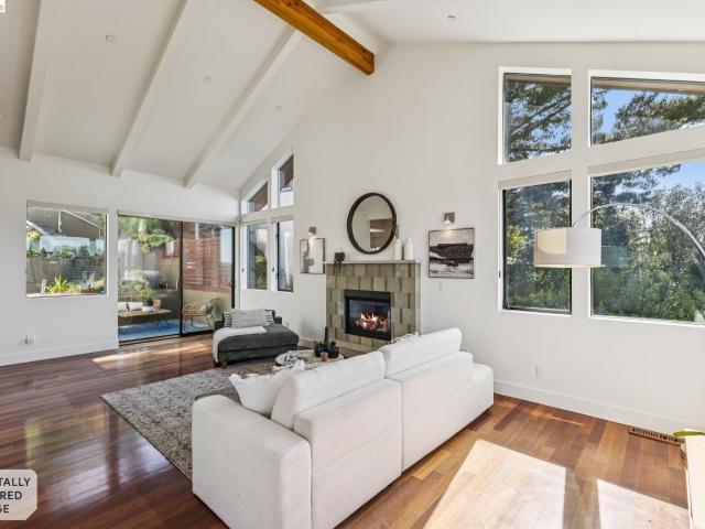 46 Carisbrook Ln, Oakland, CA 94611 | MLS #41132