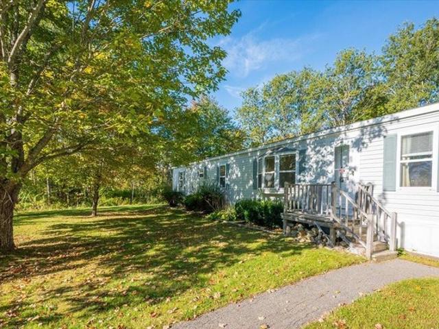 46 Cedar Dr, Warren, ME 04864